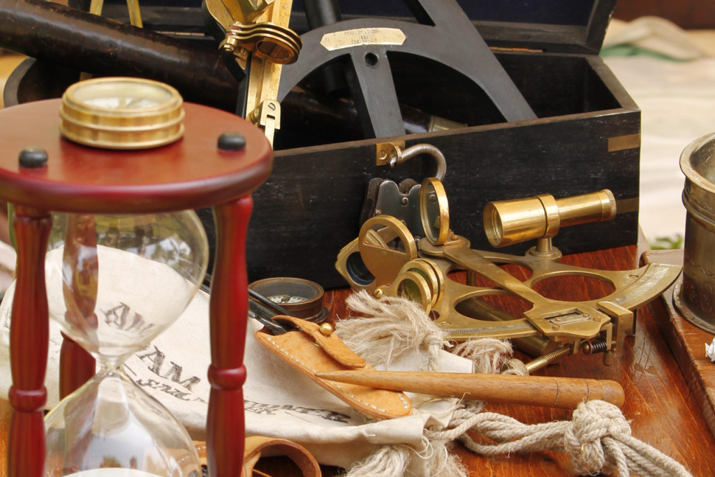 Review: African Sun Compass | RECOIL OFFGRID