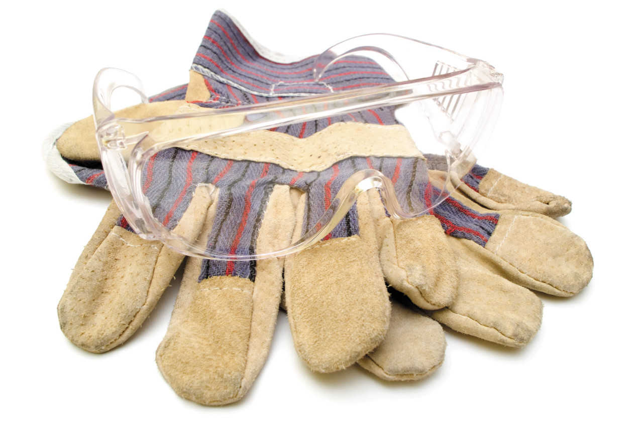 How to Baton Wood With a Knife | RECOIL OFFGRID