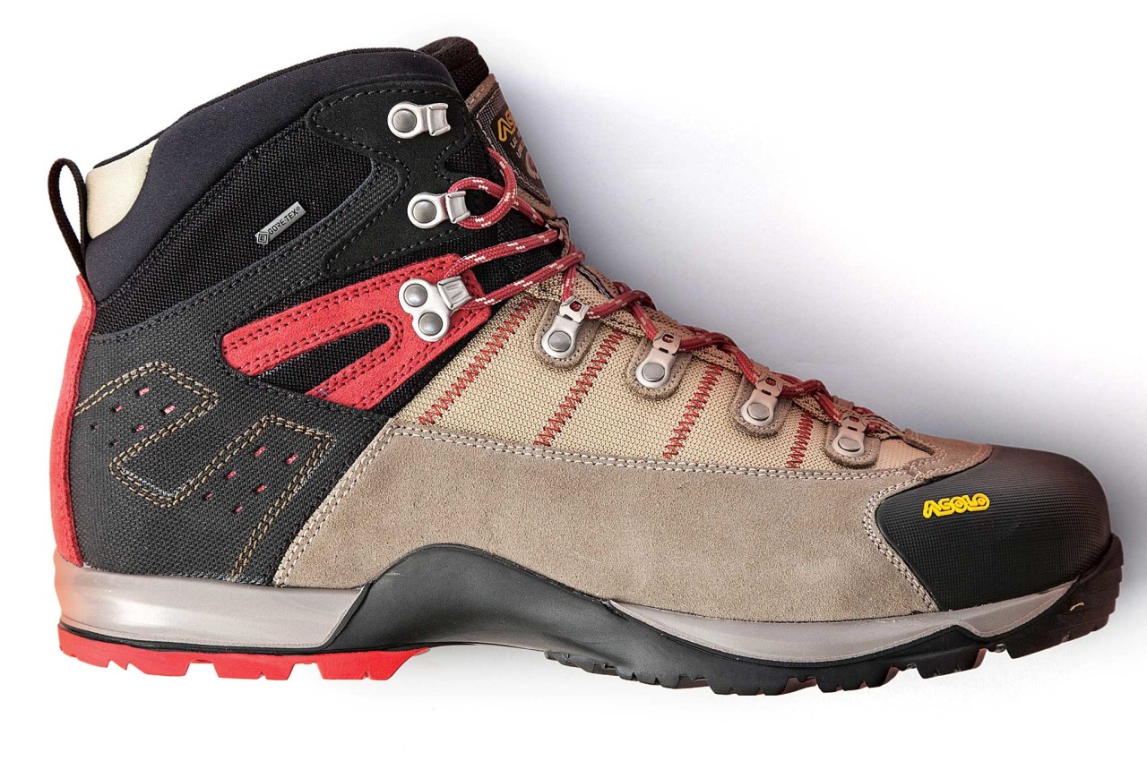 Hiking Boot Buyer's Guide - Take a Hike | RECOIL OFFGRID