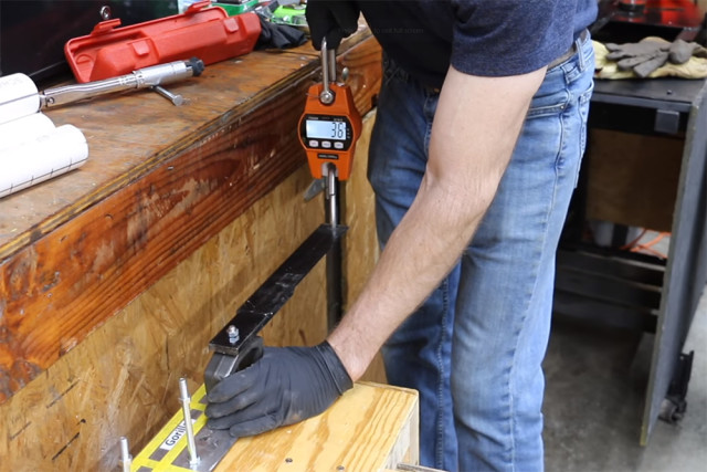 Video: Super Glue Strength Testing | RECOIL OFFGRID