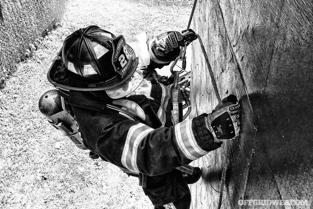 Lifelines: Escaping a High-Rise with a Bail-Out Kit | RECOIL OFFGRID