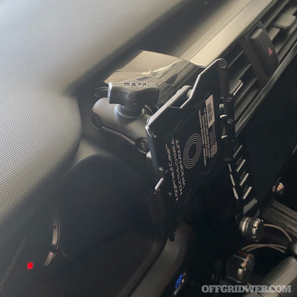 Review: Juggernaut Case Plate Carrier Phone Mount & Car Charger ...