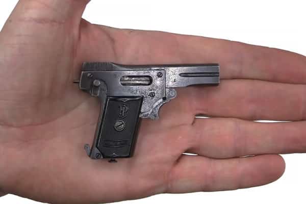 Forgotten Weapons: The World's Smallest Pistol | RECOIL OFFGRID