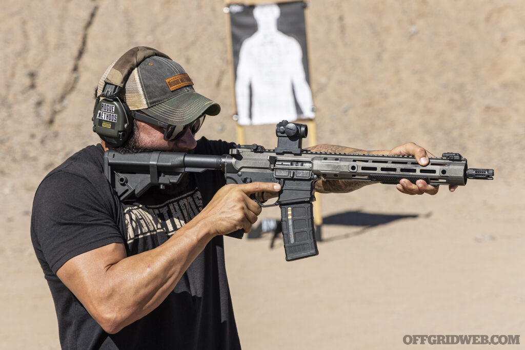 AR-15 Home Defense: Rogue Methods Low-Profile Carbine Class Review ...