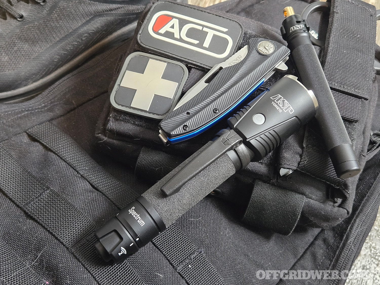 Kit Build: High-Tech EDC Kit | RECOIL OFFGRID